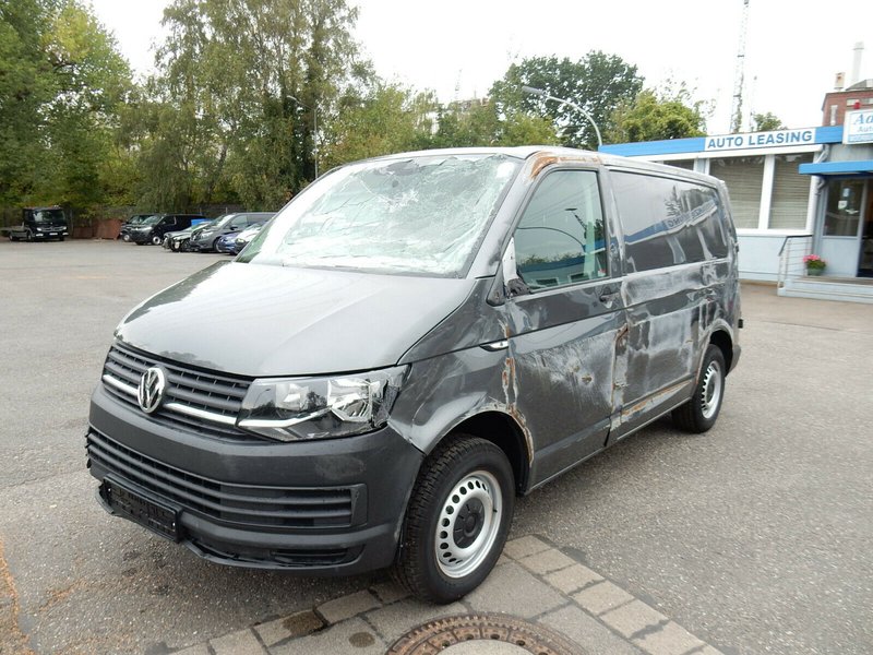 Volkswagen T6 Transporter gebraucht kaufen in Hamburg Preis 9900 eur - Int.Nr.: 18775 VERKAUFT